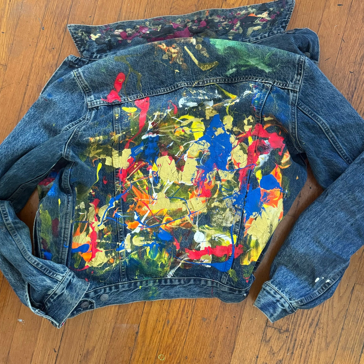 [CLOSED] DIY Upcycling Workshop - Abstract Painting on Clothes ...